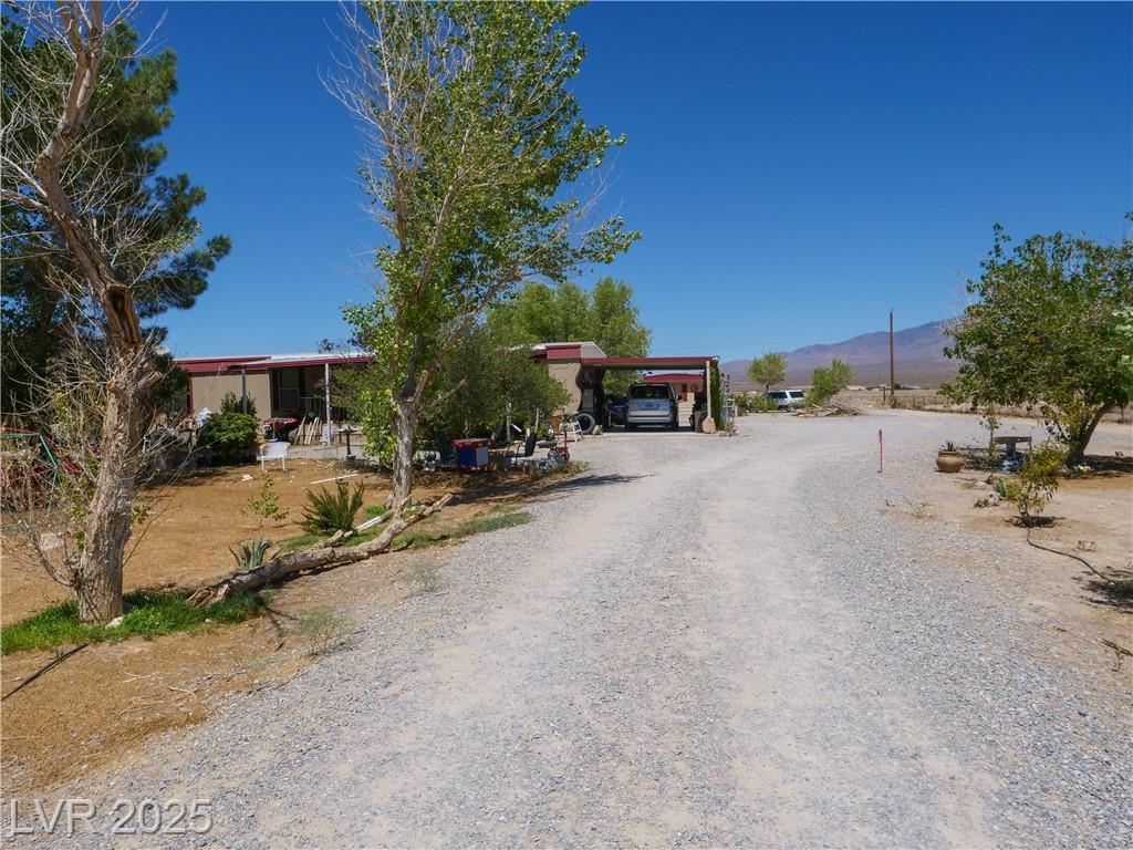 700 Kimberly Avenue, Pahrump, NV 89060 · $345,000 · 1316 Sq.ft · 3 ...